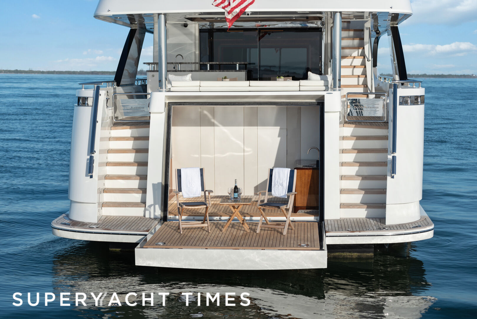 36m Ocean Alexander motor yacht Everglade for sale