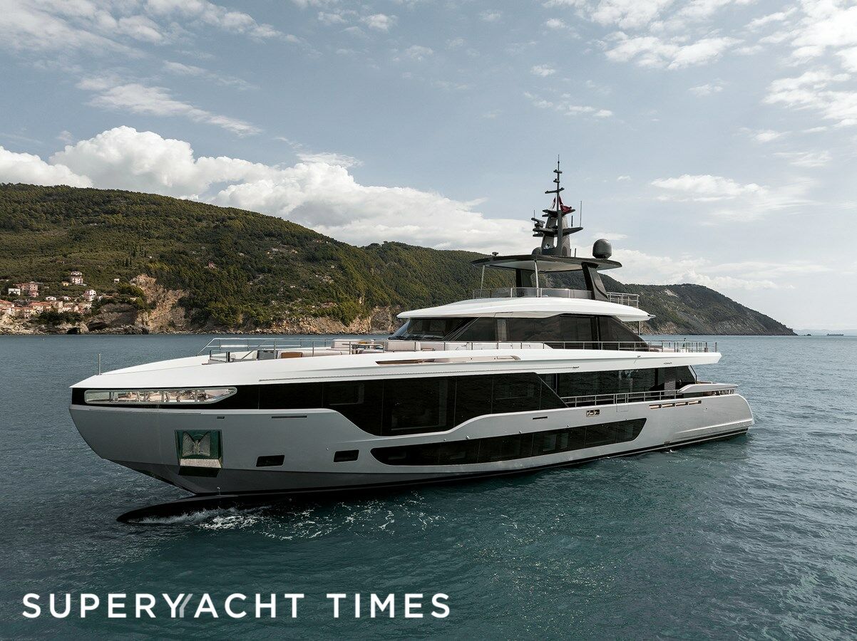 35m Azimut motor yacht H of the Seas for sale