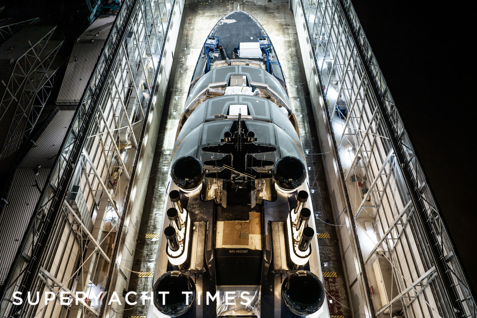 Video: 145m secretive Lürssen superyacht Luminance launched