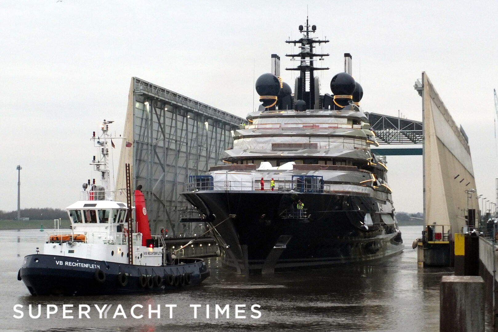 Video: 145m secretive Lürssen superyacht Luminance launched