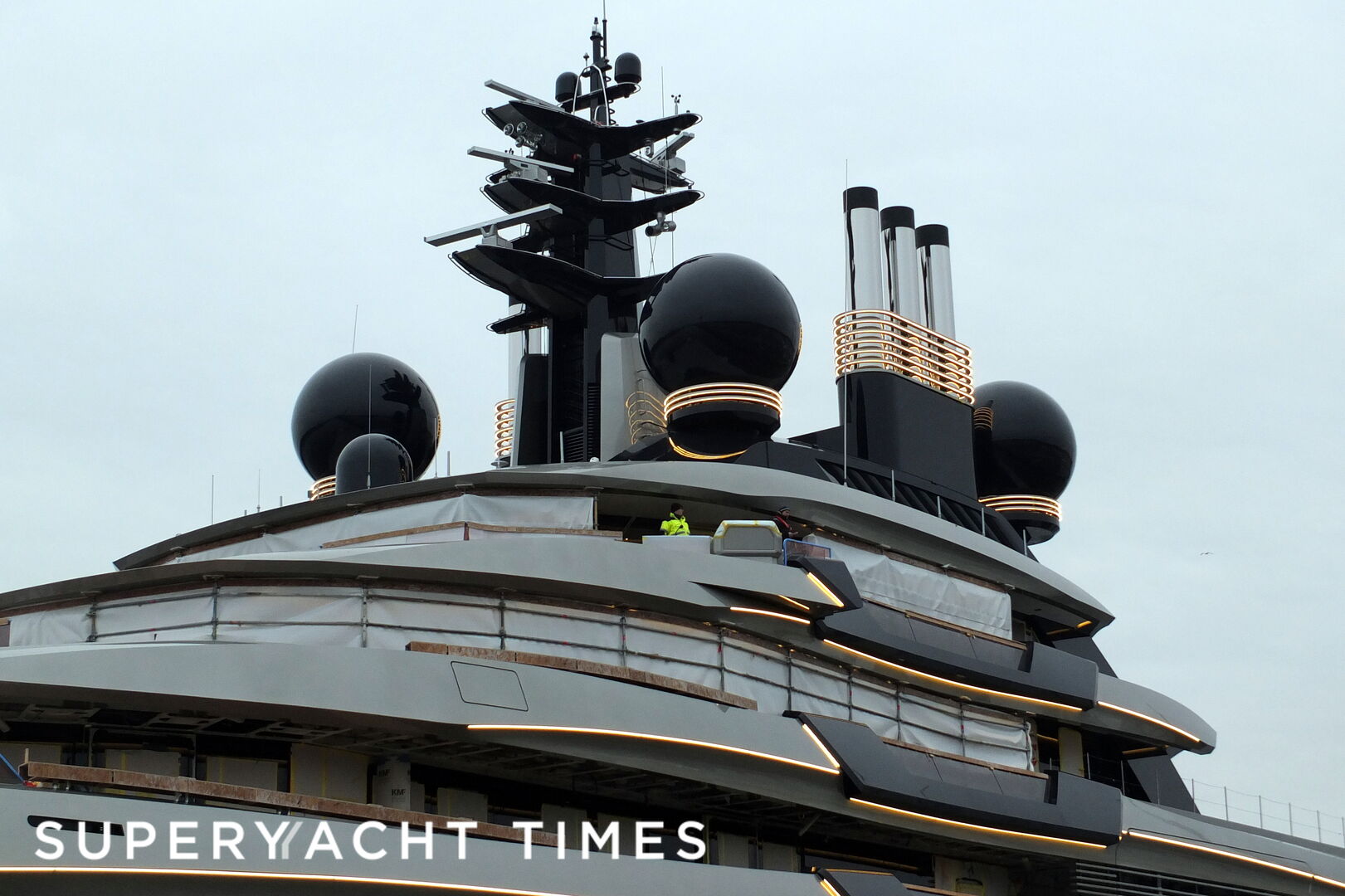 Video: 145m secretive Lürssen superyacht Luminance launched