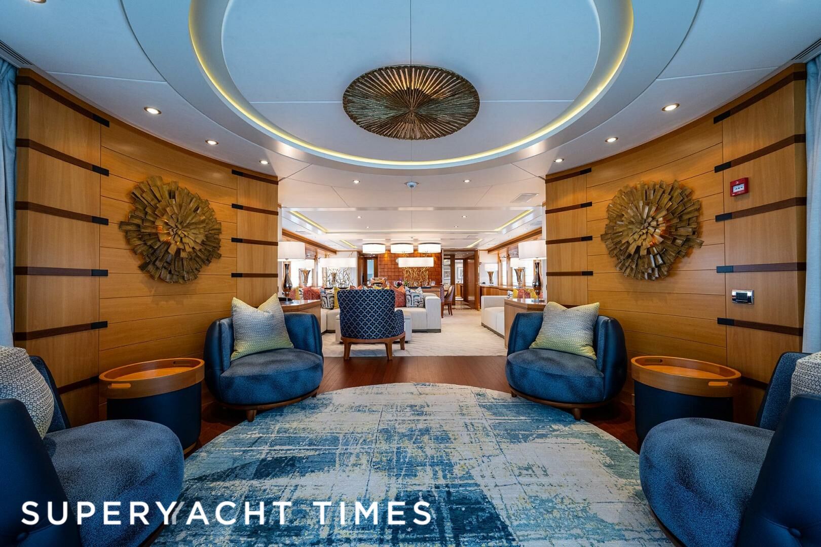 45m Heesen superyacht Castlefinn for sale