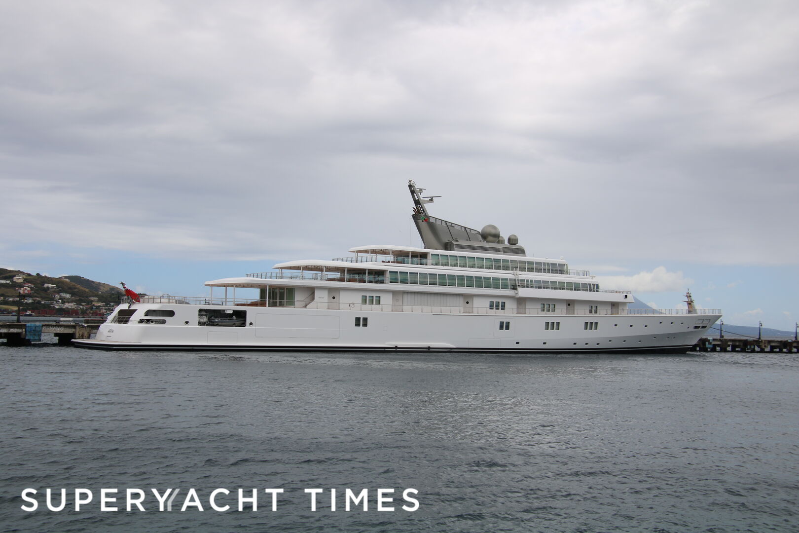 Lürssen superyacht Rising Sun in Saint Kitts