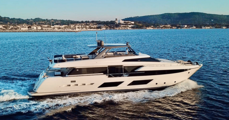 Ferretti 28m motor yacht Stream sold