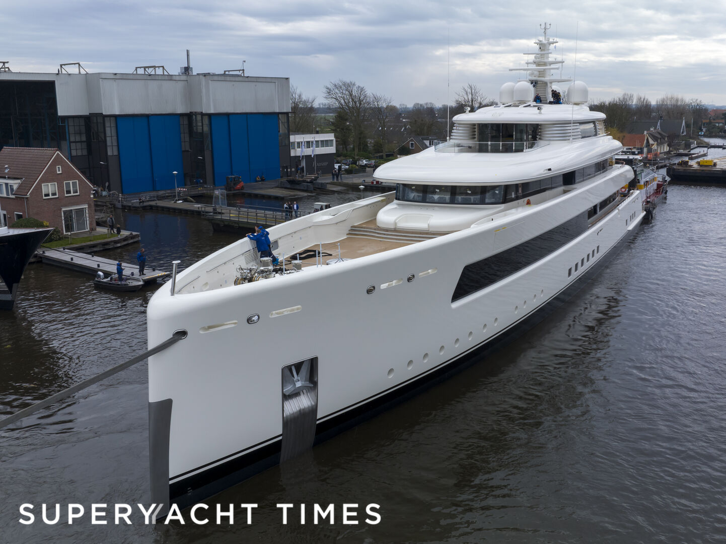 67m Feadship 823 superyacht launched