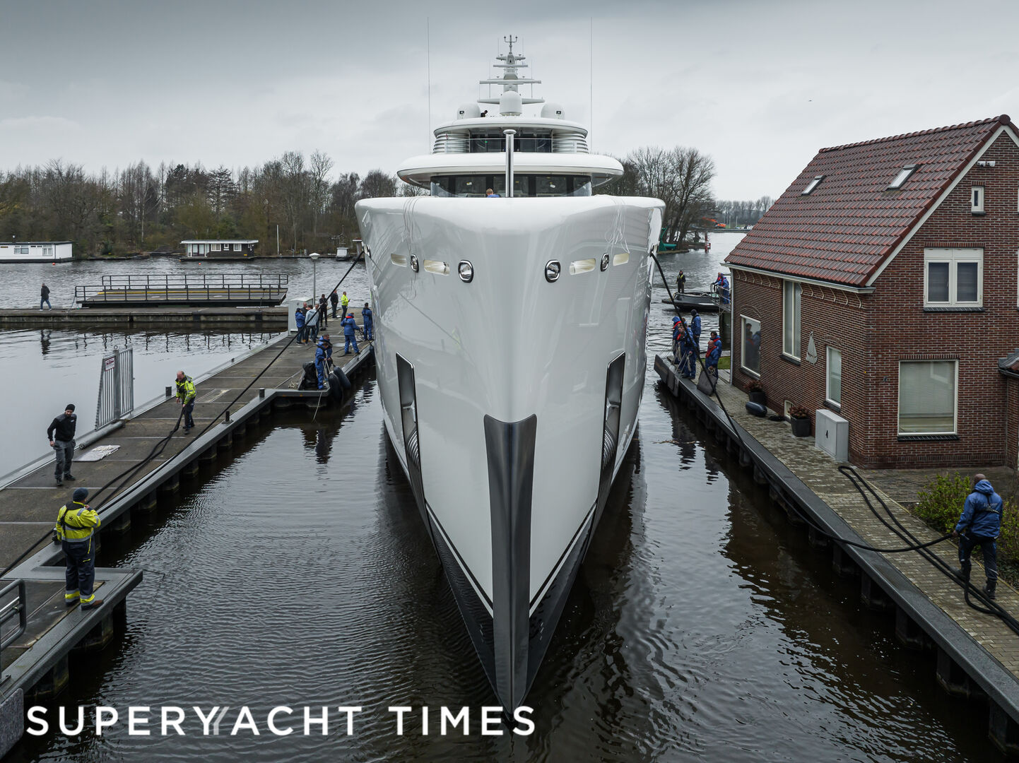 67m Feadship 823 superyacht launched