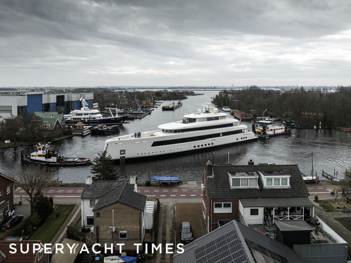 67m Feadship 823 superyacht launched