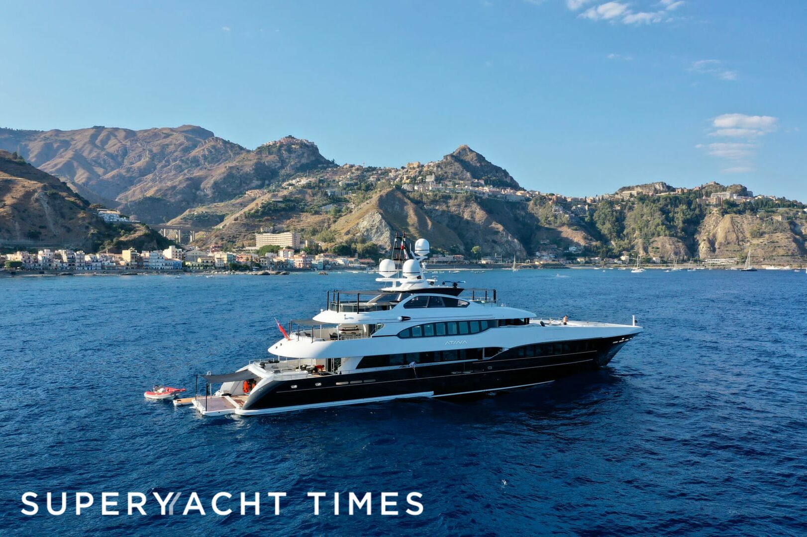 Heesen’s 47m Atina to undergo a major refit at the FDC Yachts Shipyard