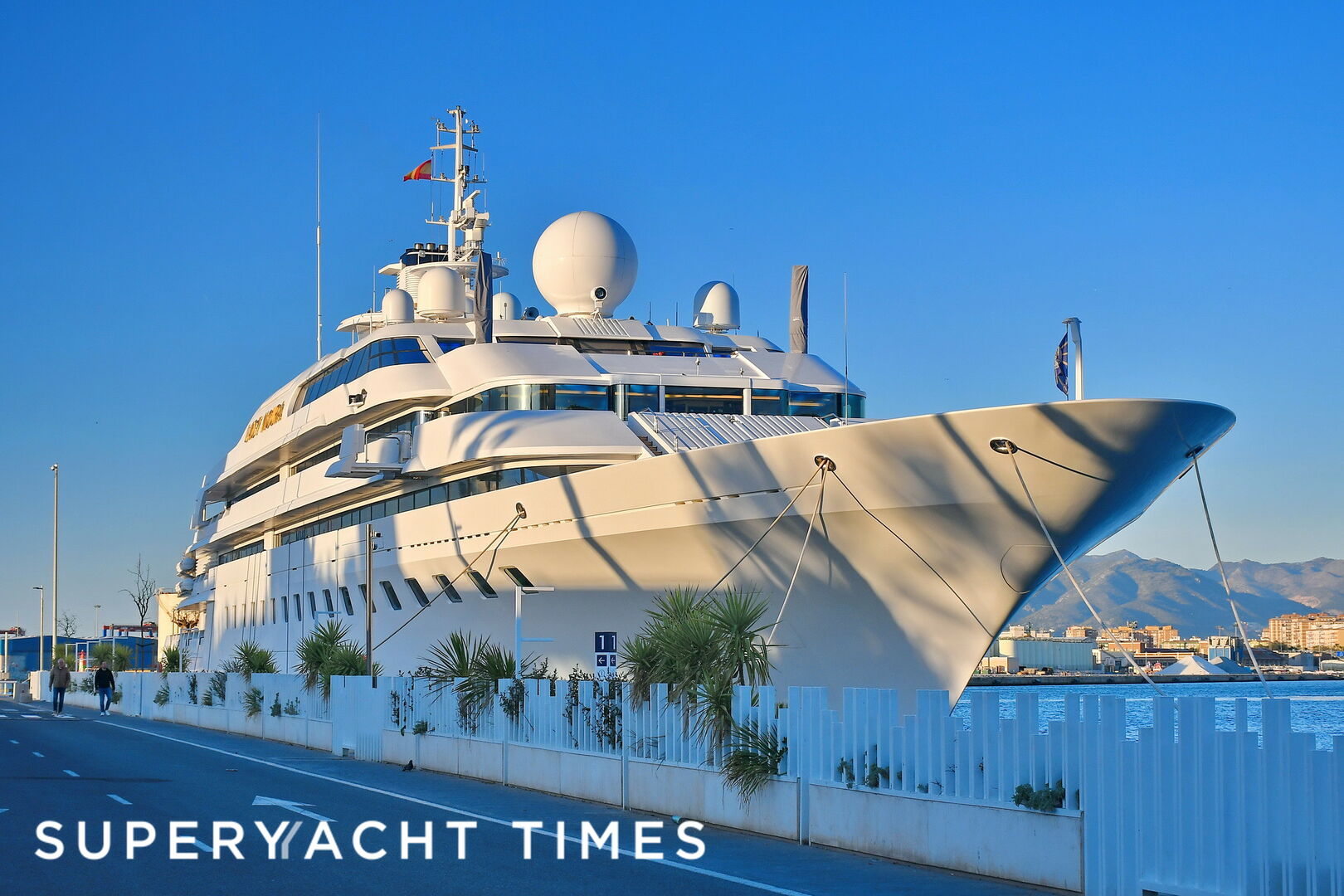 105m superyacht Lady Moura in Málaga