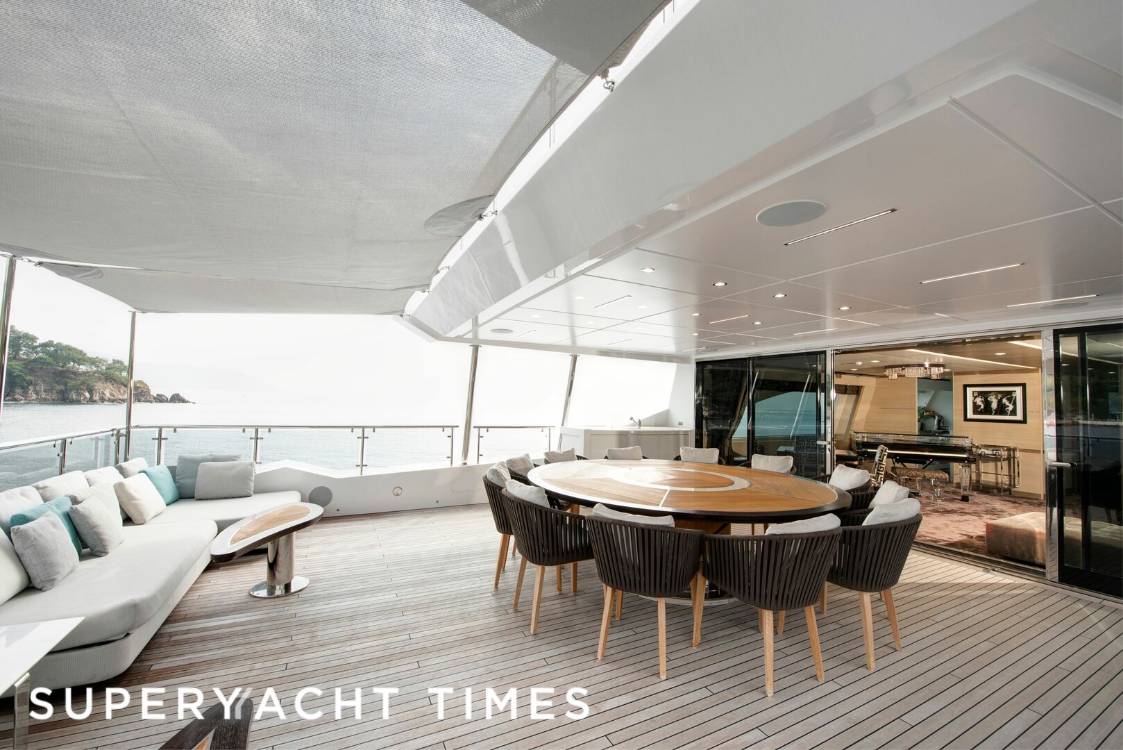 38m Benetti motor yacht Charade sold