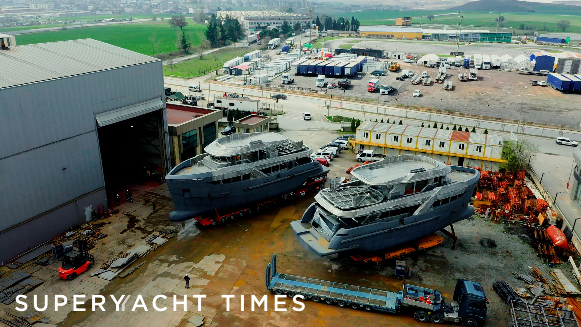 Two 26m Bering 80 yachts arrive in Antalya for final stages of outfitting