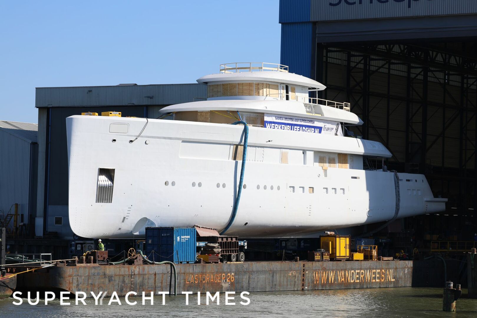 New 60m superyacht Feadship 713 on route to Aalsmeer facility for ...