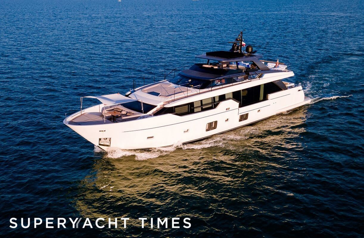 Sanlorenzo 31m motor yacht Deep Blue III for sale