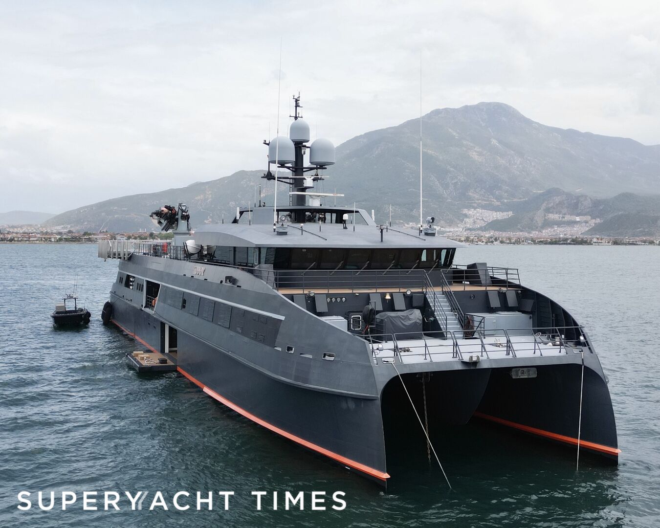 Astilleros Armon support yacht Hodor in Fethiye