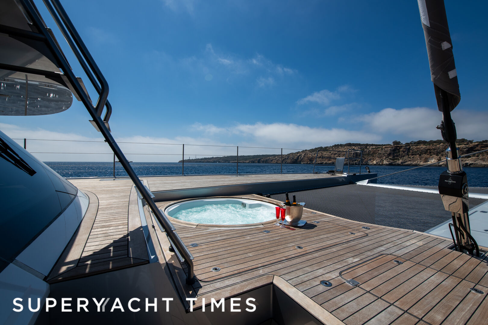 World’s largest carbon-fibre catamaran Mousetrap for sale for the first ...