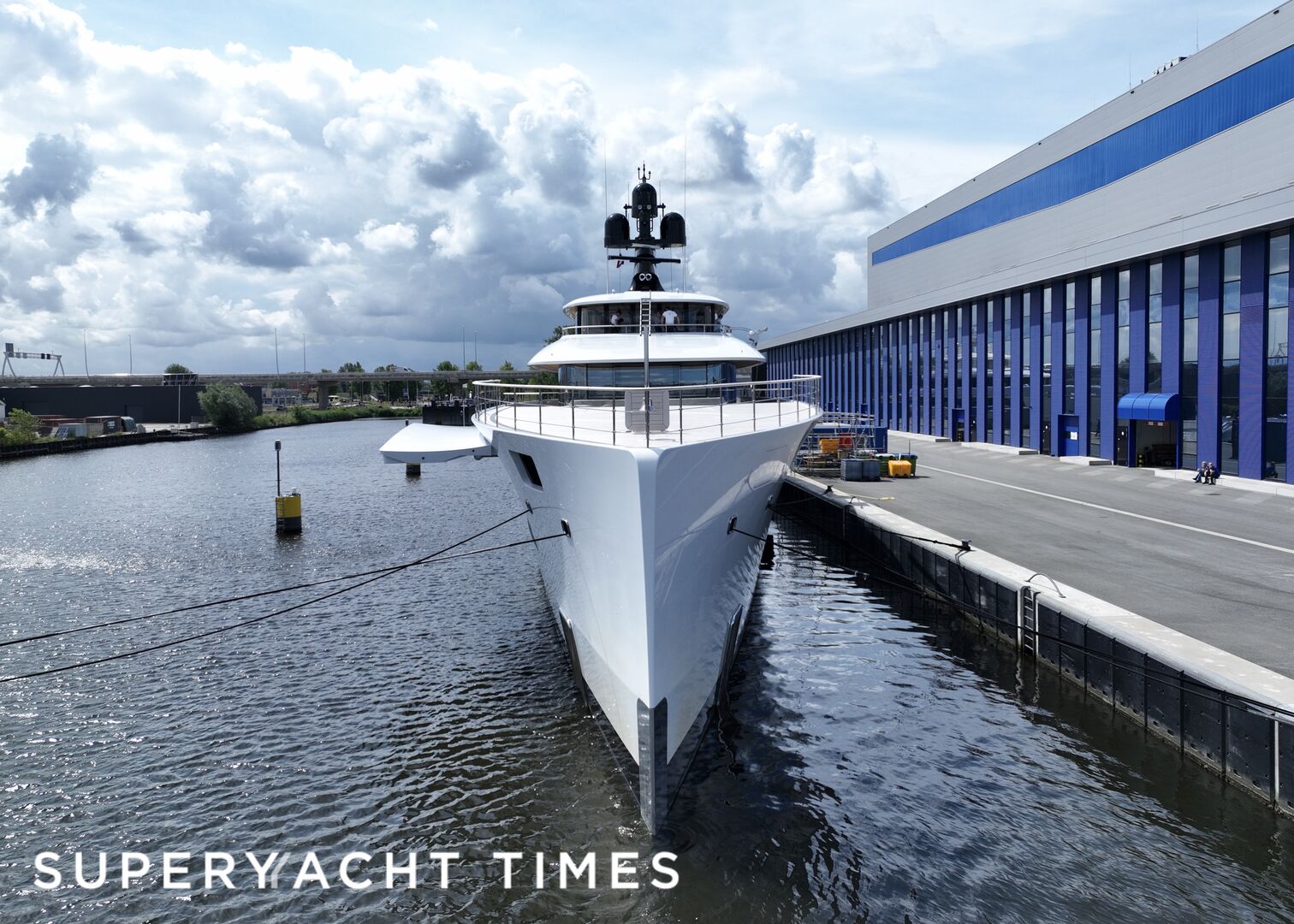In Pictures: Superyachts Pi and Feadship 823 in Amsterdam