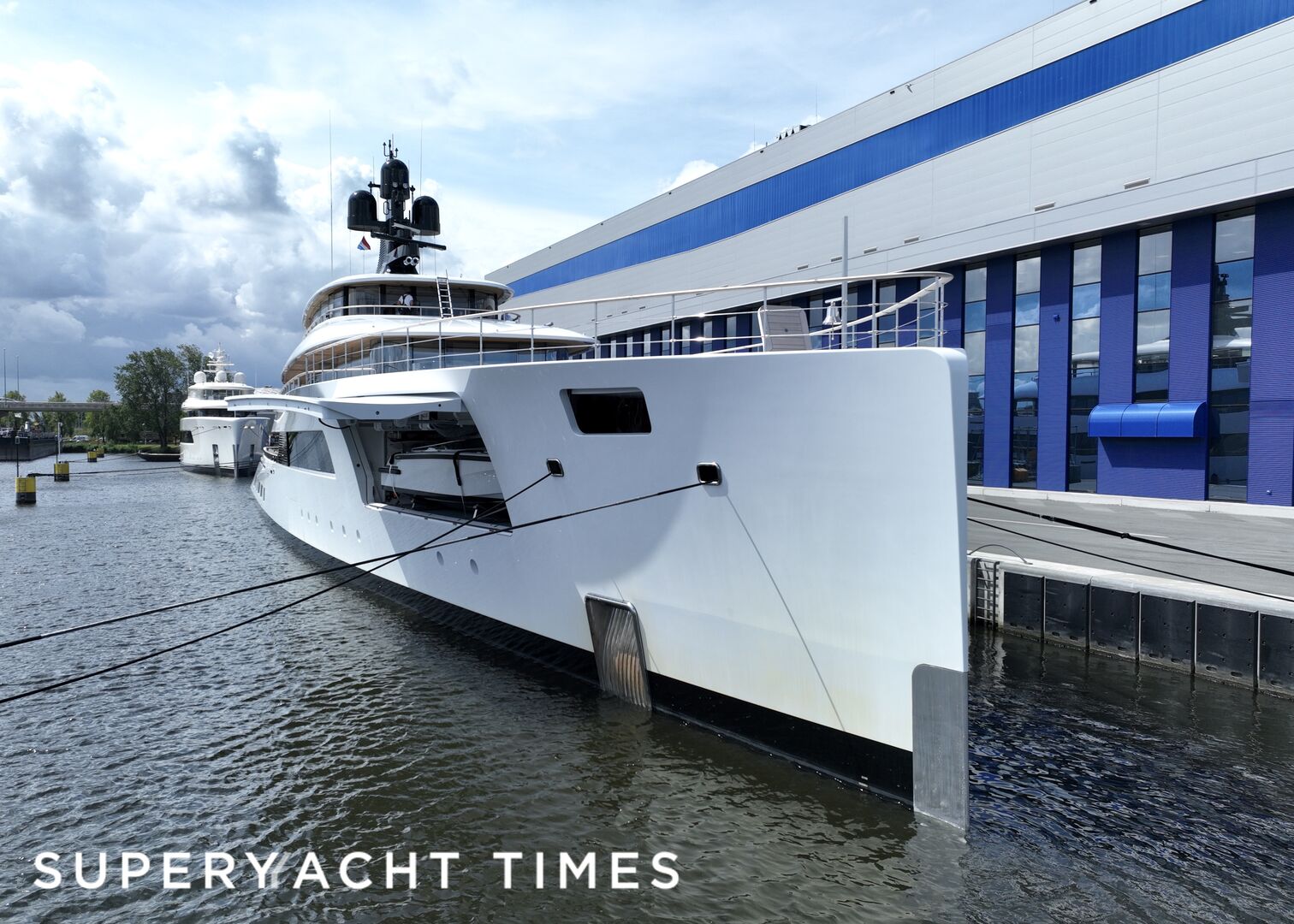 In Pictures: Superyachts Pi and Feadship 823 in Amsterdam