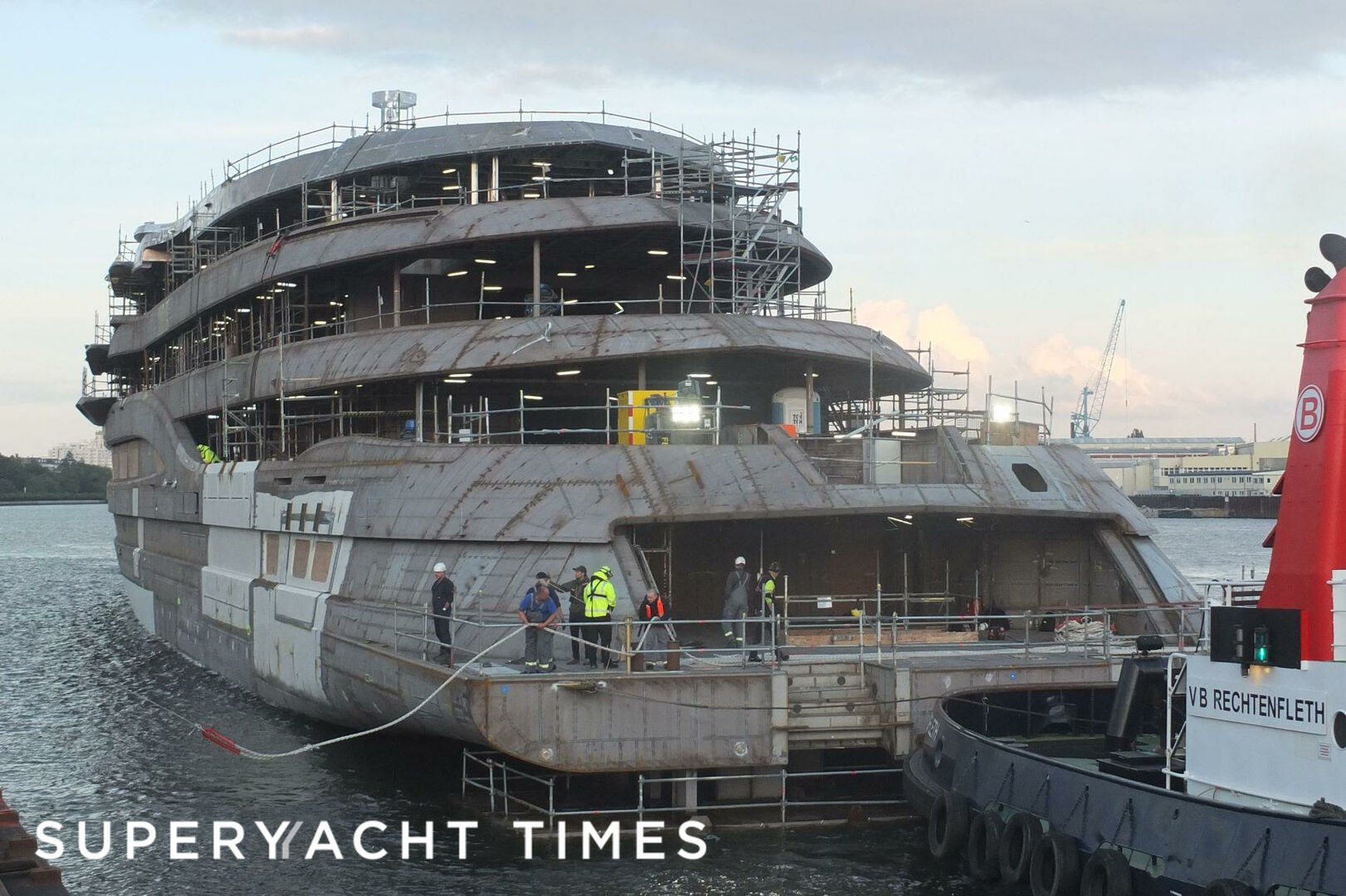 New images of 130m+ Lürssen superyacht Deep Blue