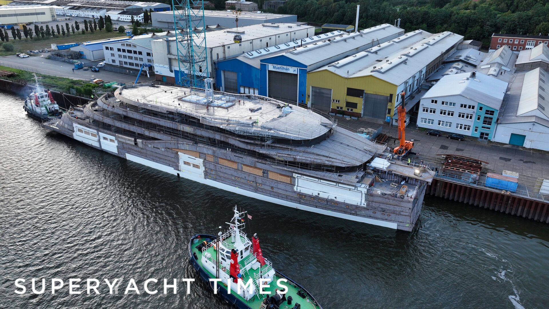 New images of 130m+ Lürssen superyacht Deep Blue