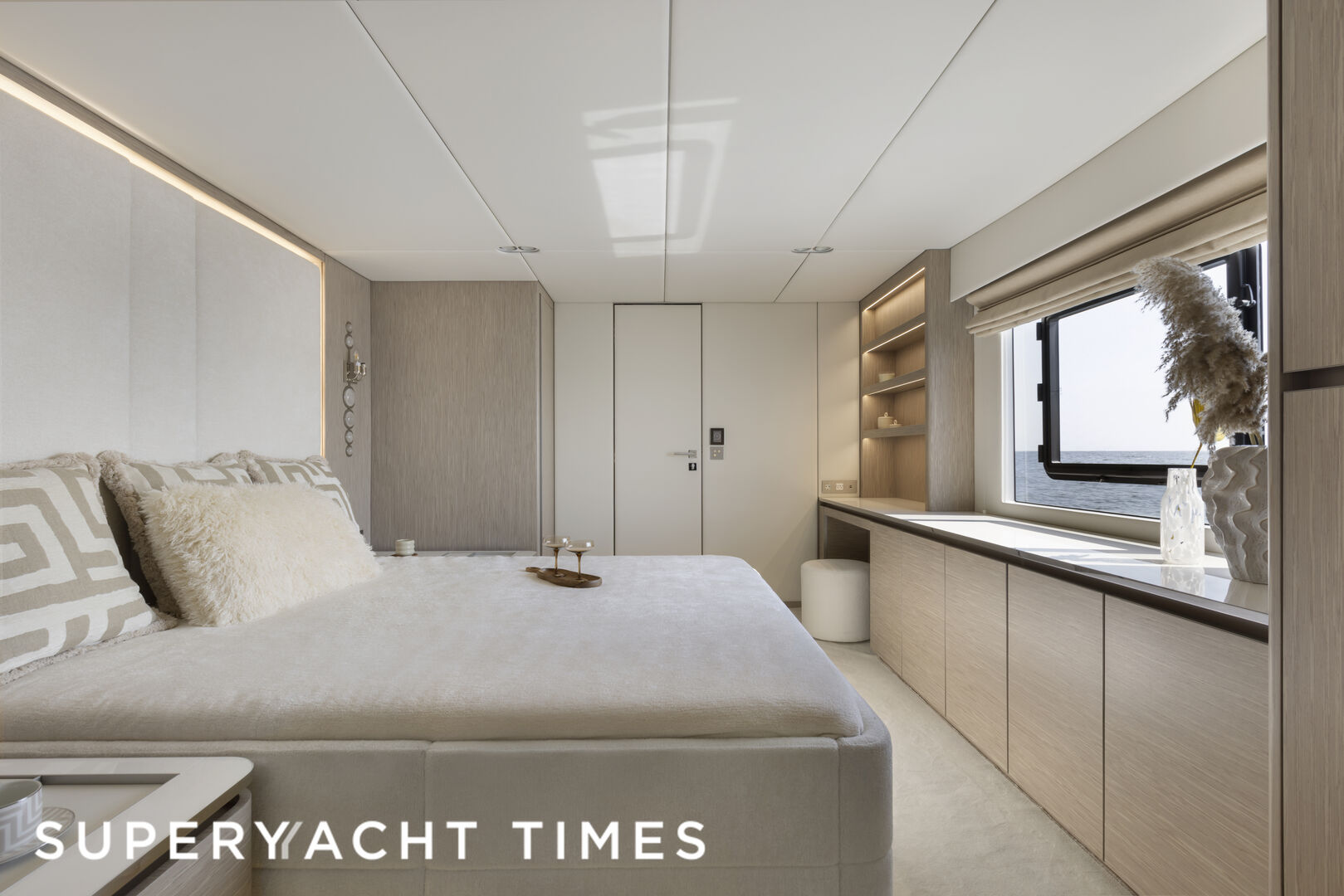 First look onboard 24m Sunreef 80 Power Eco catamaran Sól