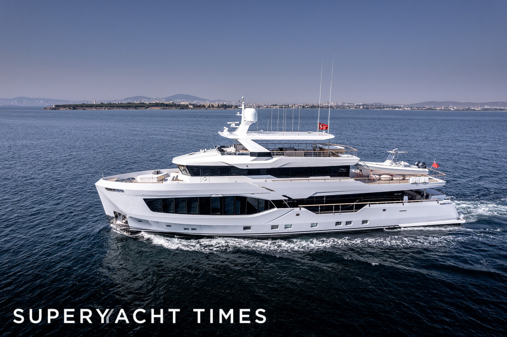 37m Numarine motor yacht Rockit sold