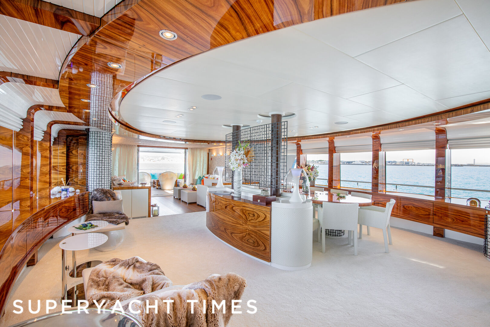 46m Vicem superyacht Hatt Mill sold