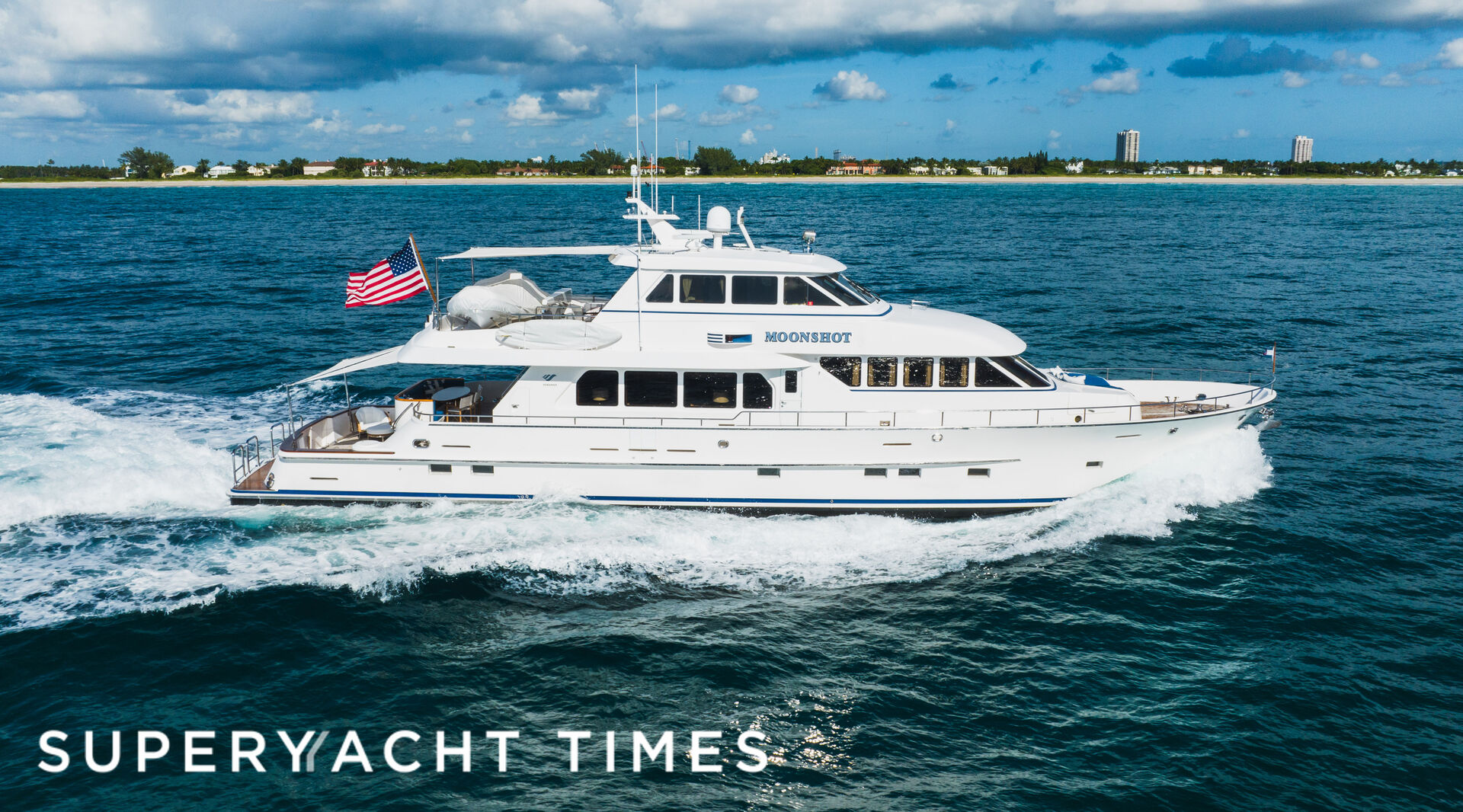29m Paragon motor yacht Moonshot on the market