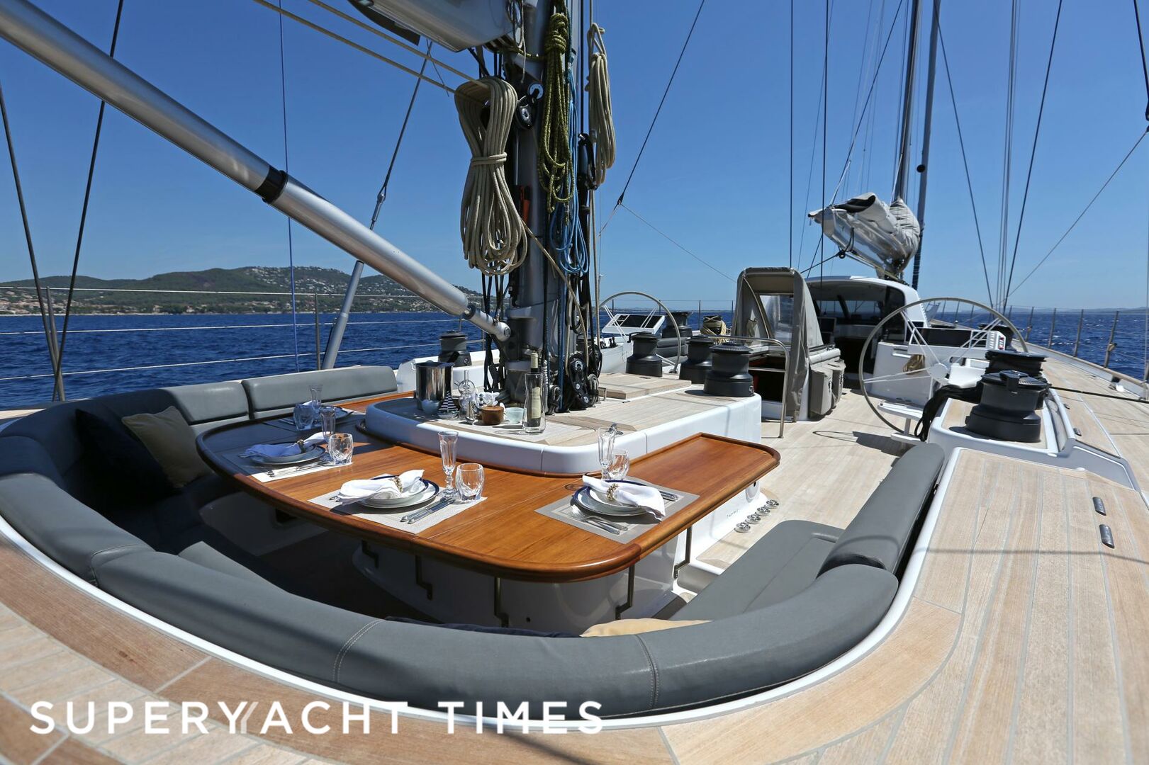 35m Fast Cruising sailing yacht Sojana for sale