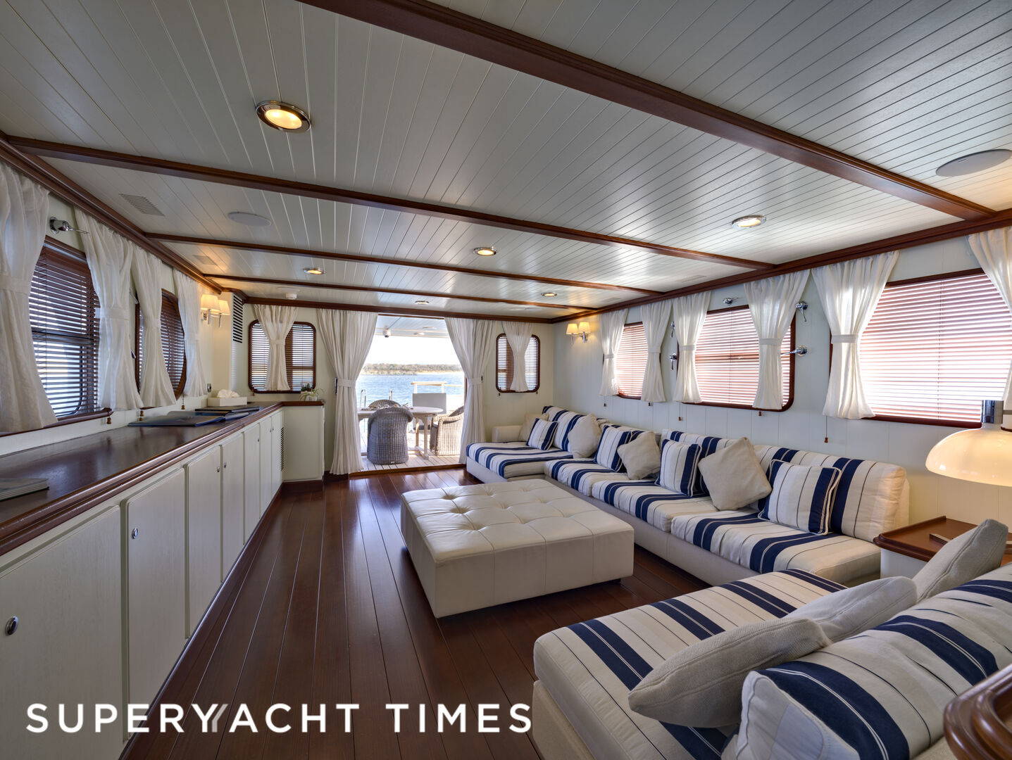 33m Ocea motor yacht Persuader for sale