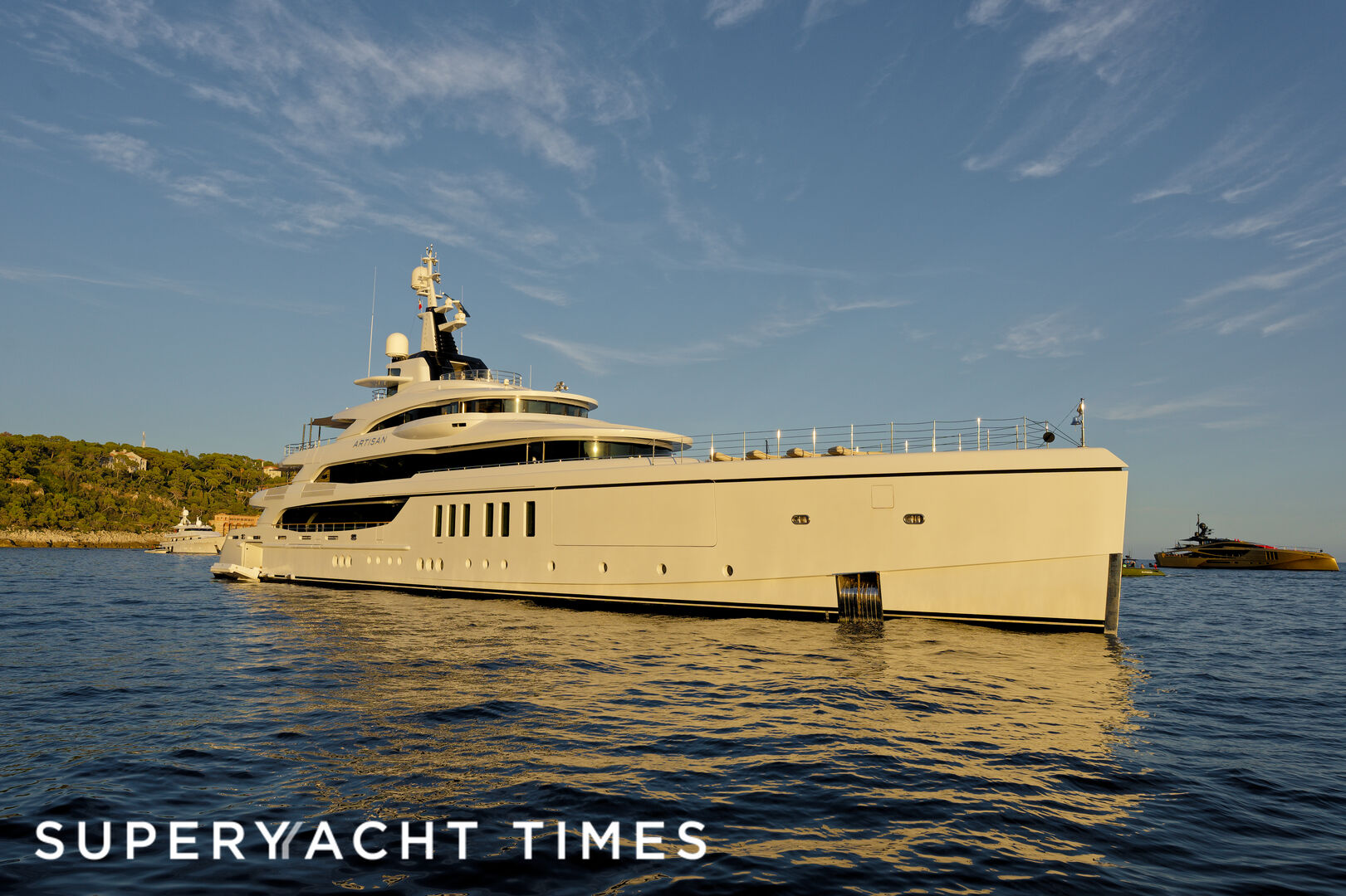 63m Benetti superyacht Artisan in Monaco