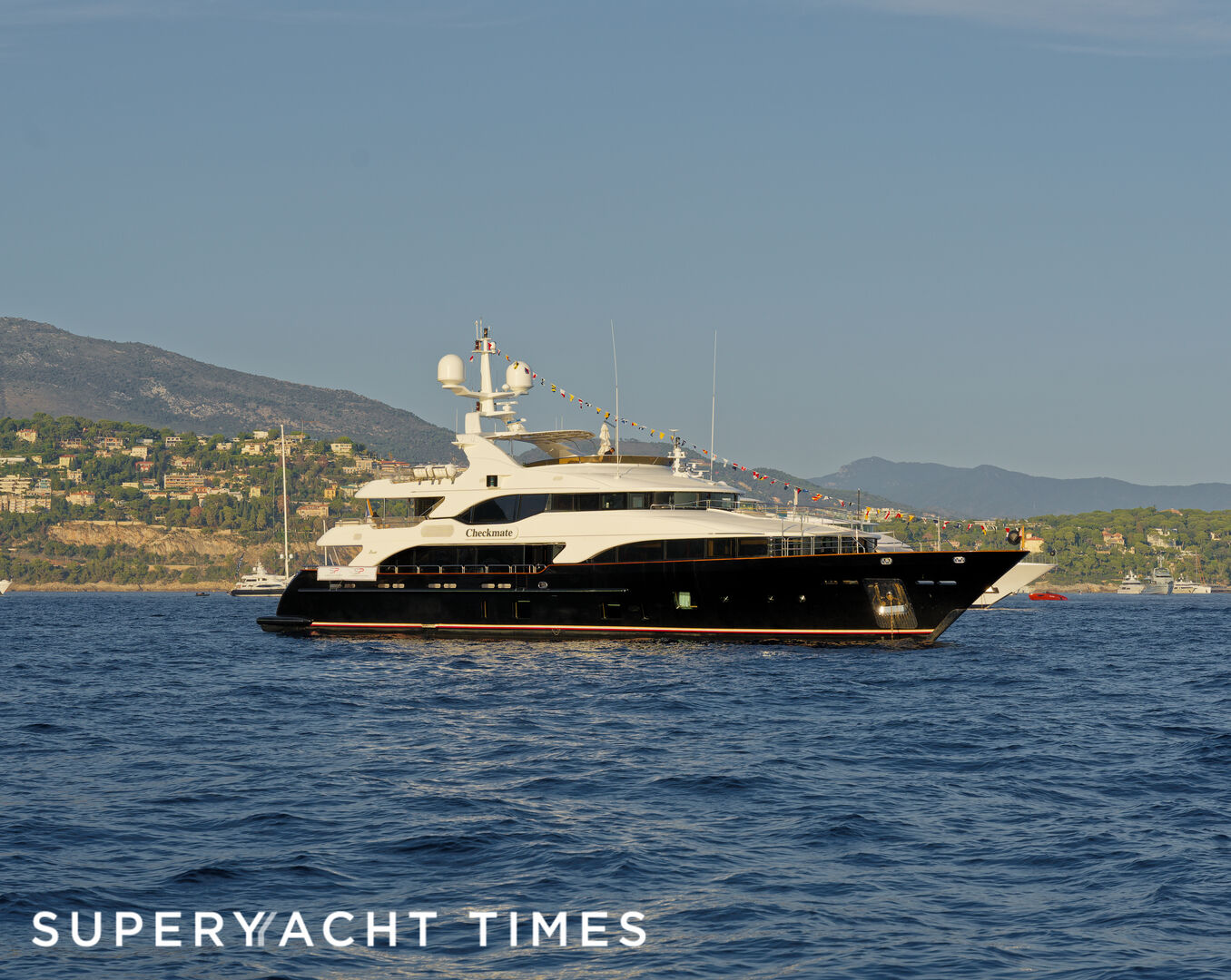 Benetti superyacht Checkmate in Monaco