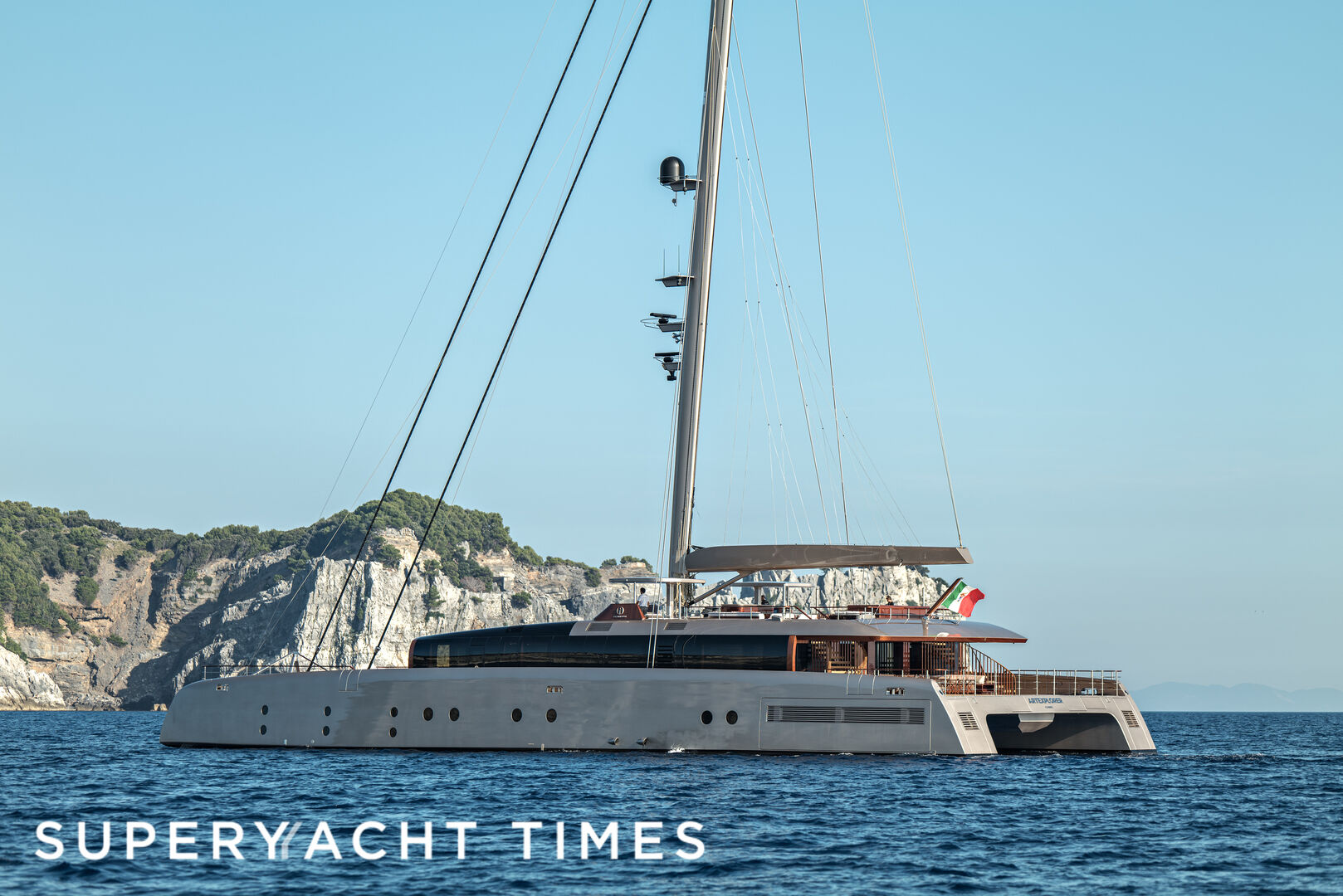 47m Artexplorer and 44m This Is It delivered