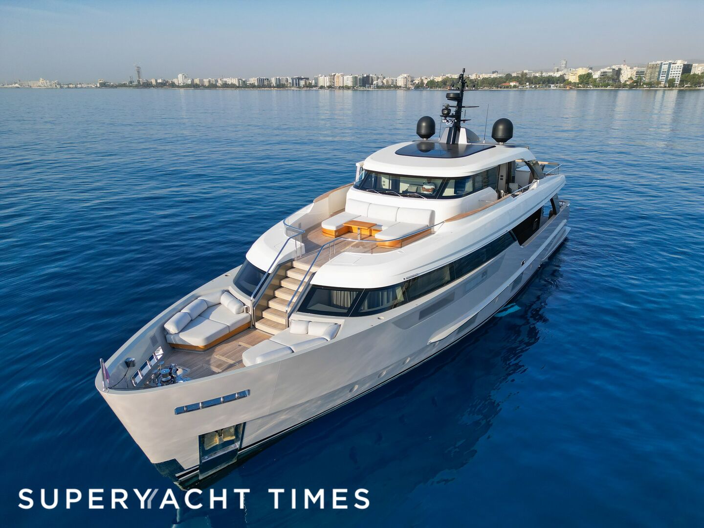 29m Sanlorenzo motor yacht Speranza II on the market