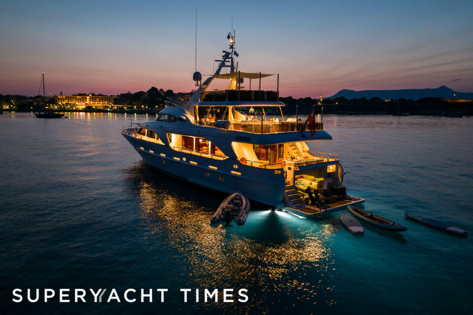30m Benetti motor yacht Endless Summer enters the market