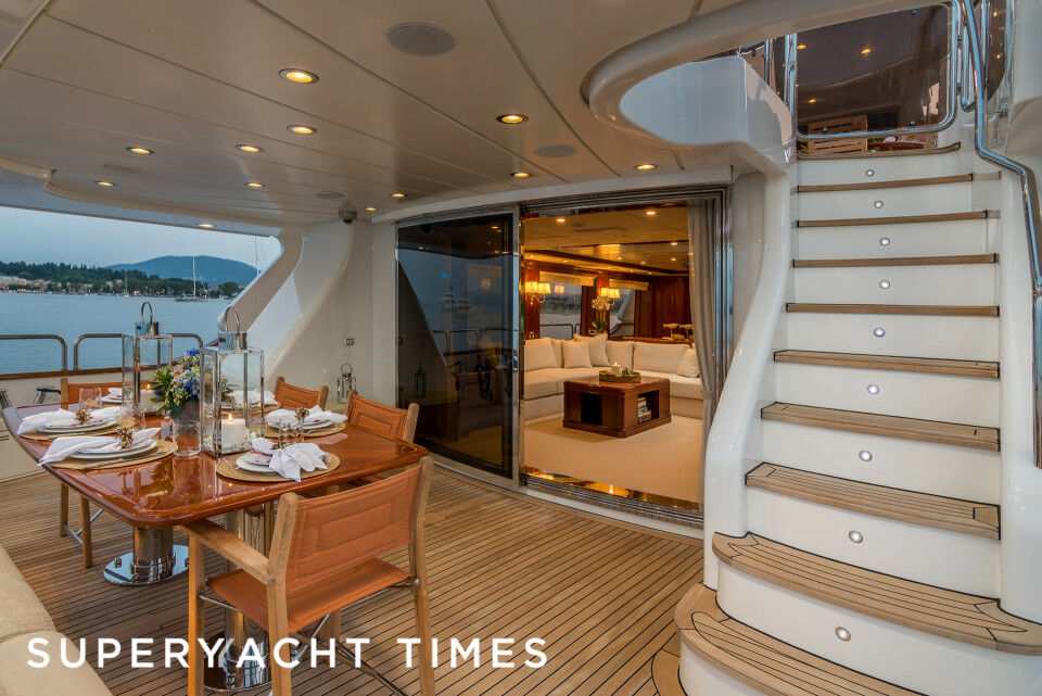 30m Benetti motor yacht Endless Summer enters the market