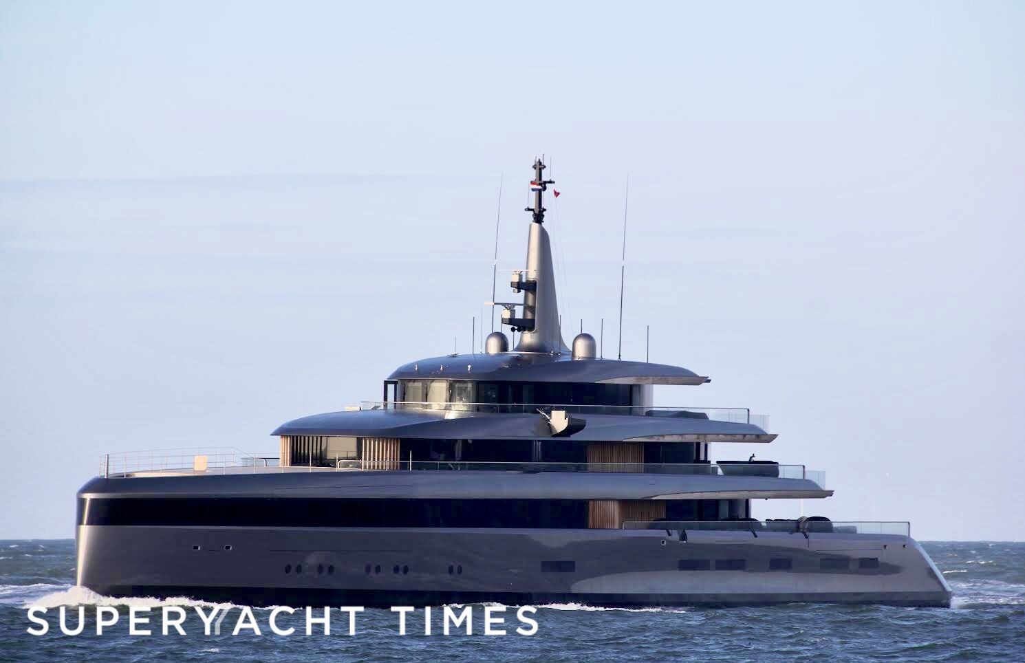 84m Feadship superyacht Obsidian cruising in Ijmuiden