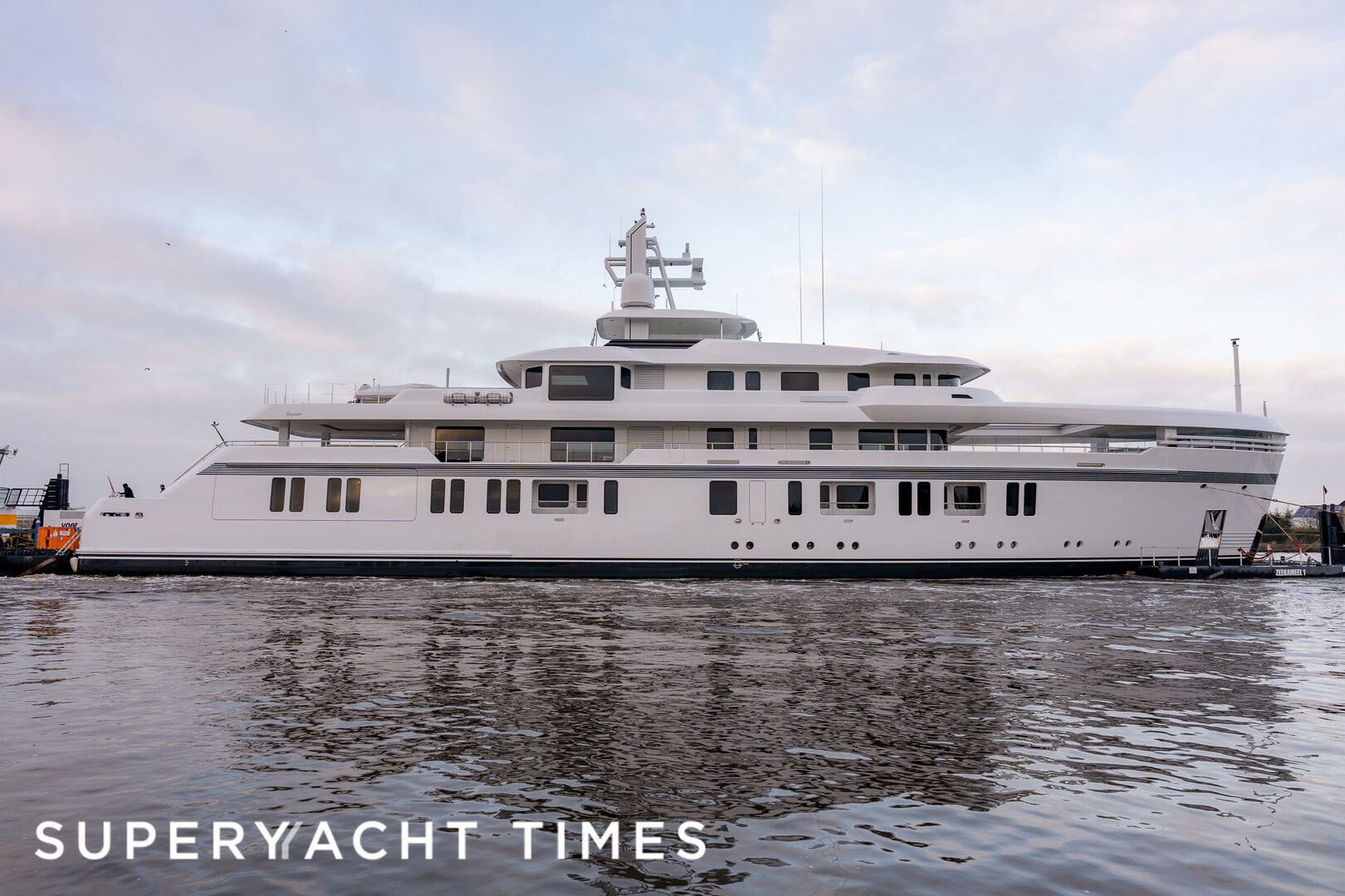 Exclusive: 65m Feadship 711 superyacht transported to Rotterdam