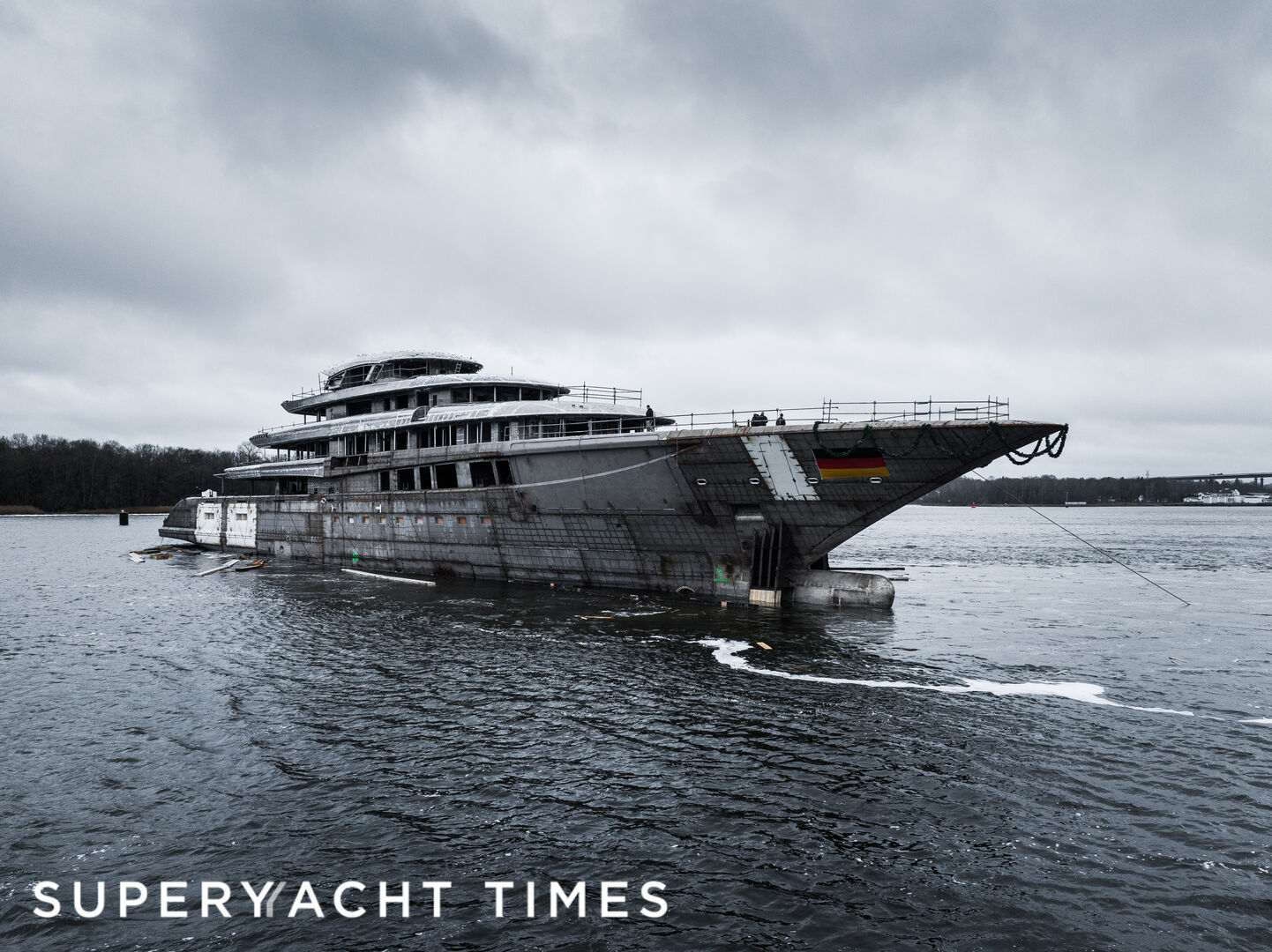 Hull of 102m Lürssen superyacht JASSJ seen for the first time
