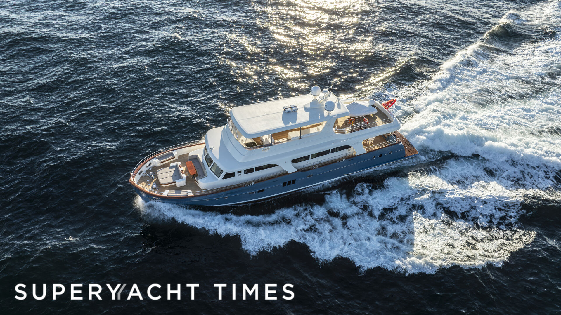 29m full-custom Vicem 95 yacht Empire delivered to Australia