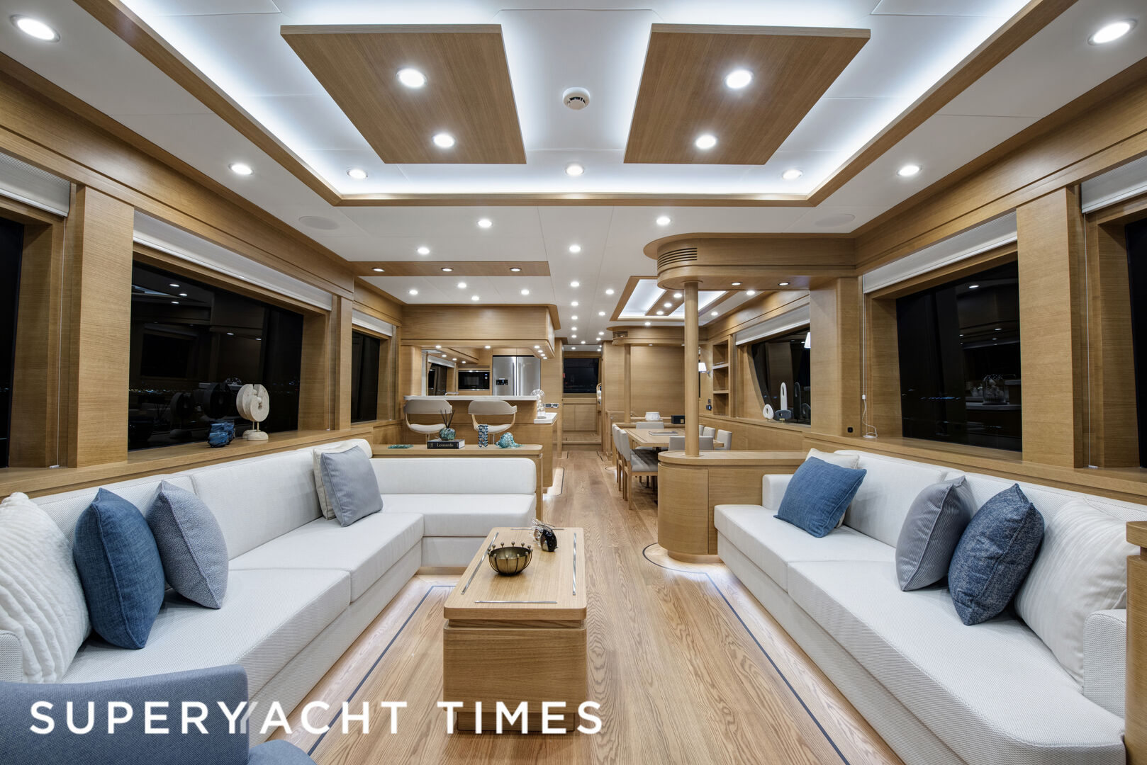 29m full-custom Vicem 95 yacht Empire delivered to Australia
