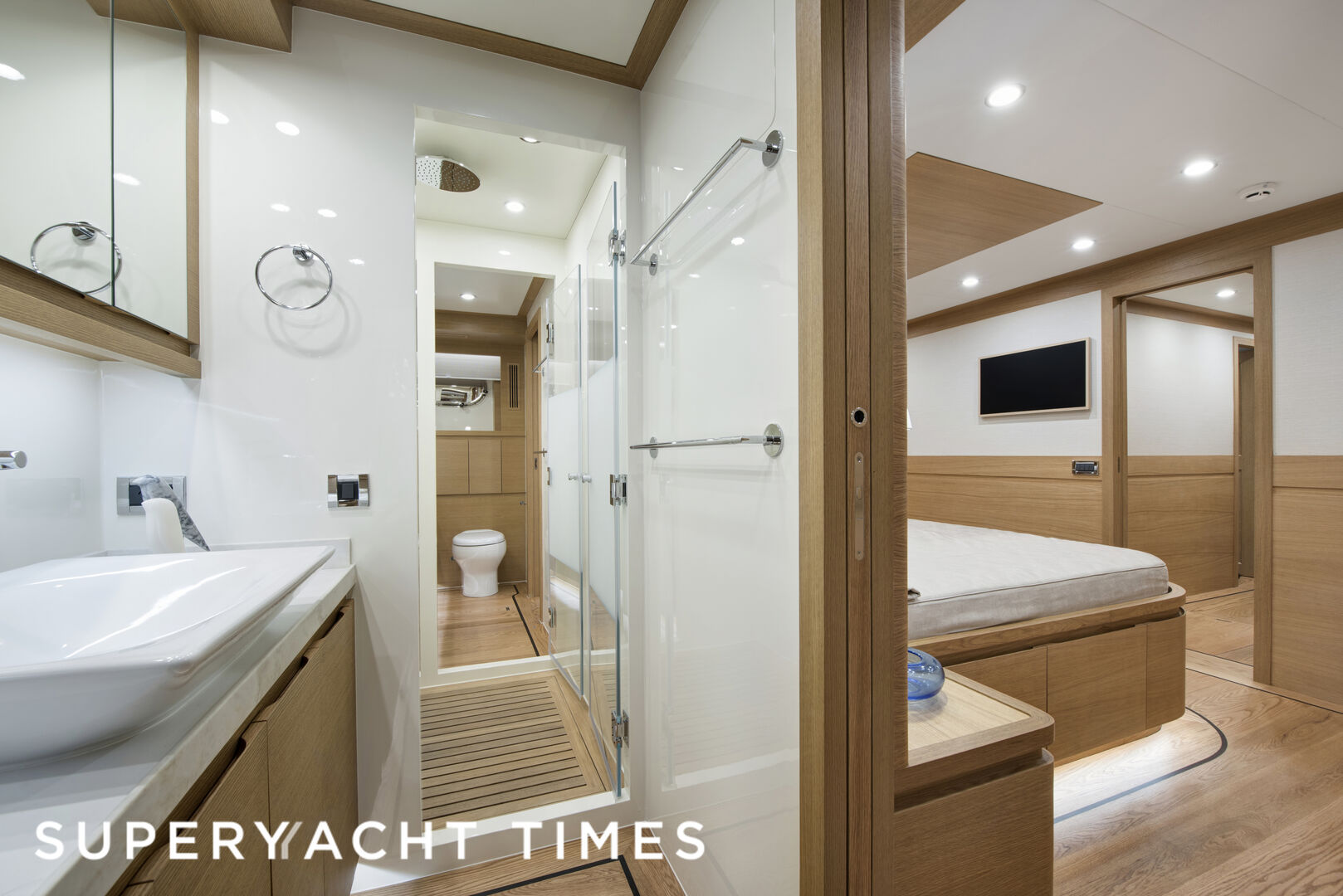 29m full-custom Vicem 95 yacht Empire delivered to Australia