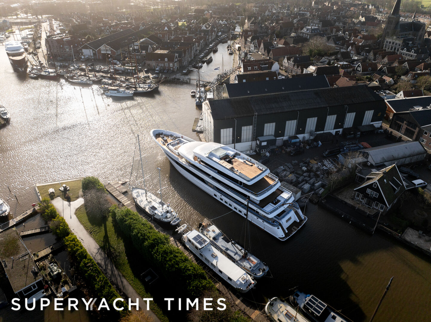 61m Hakvoort S-Class Project Asia superyacht launched