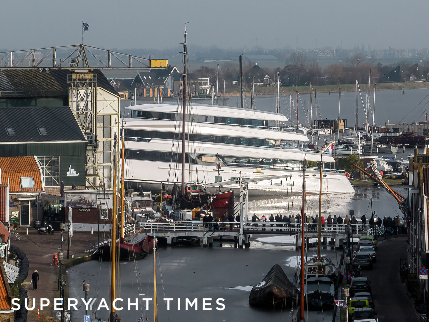 61m Hakvoort S-Class Project Asia superyacht launched