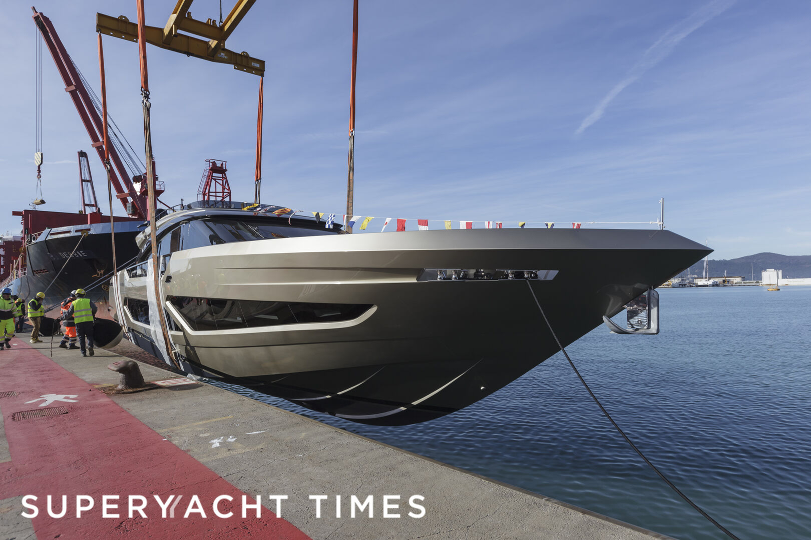 Lightning-fast 31m AB 100 motor yacht launched