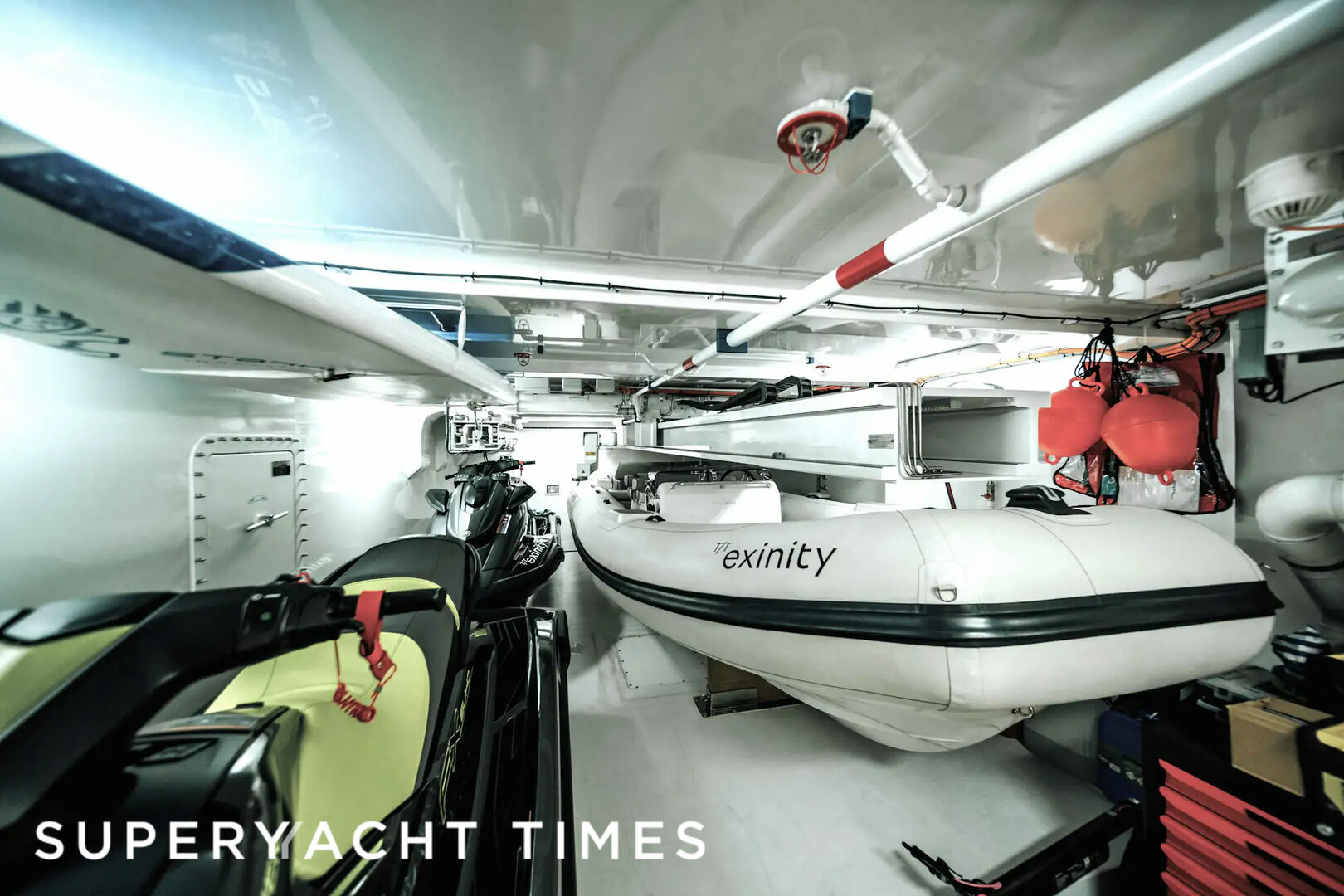 Benetti 38m motor yacht Exinity for sale