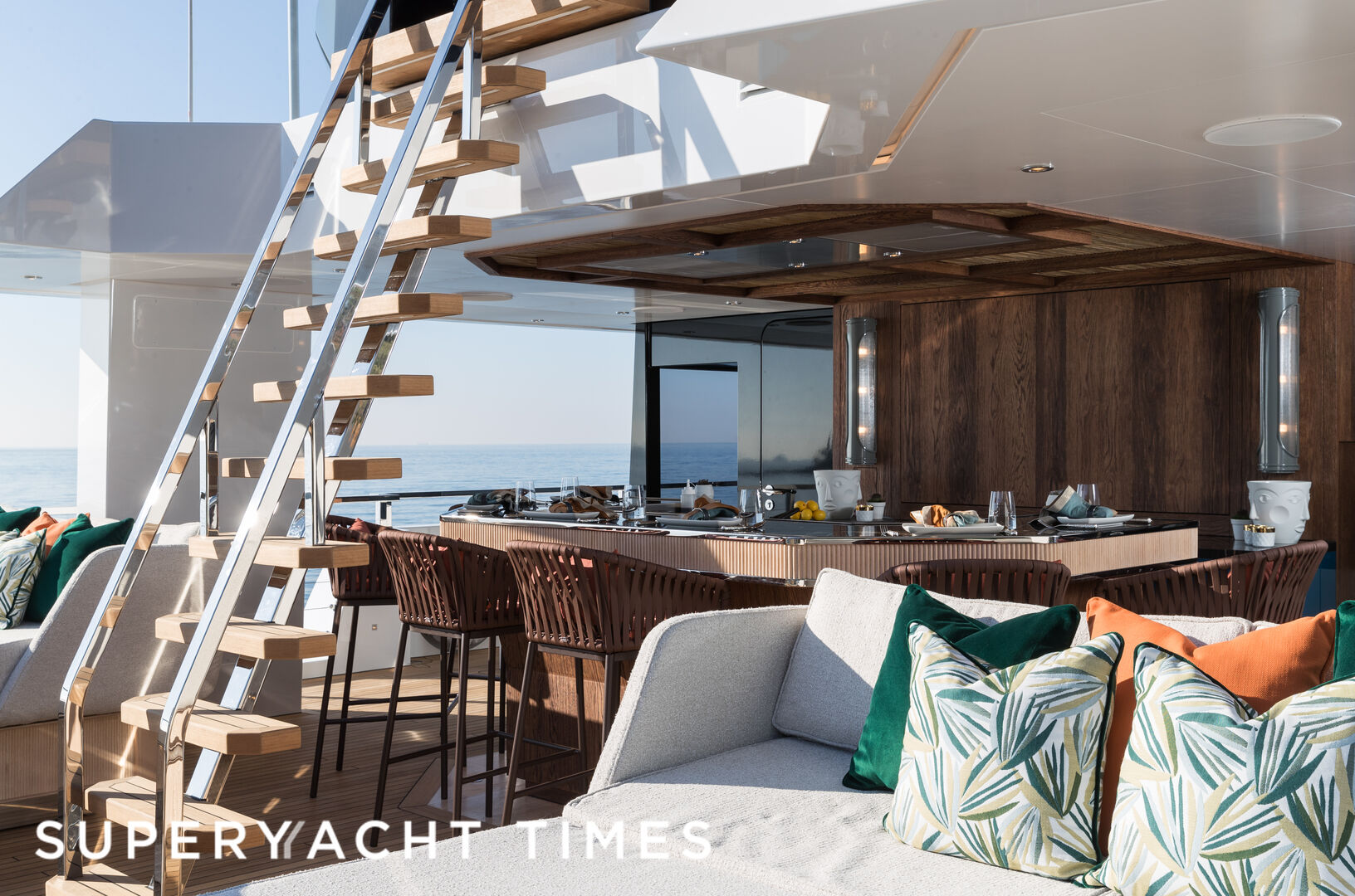 First Look: 47m Dunya superyacht King Benji delivered