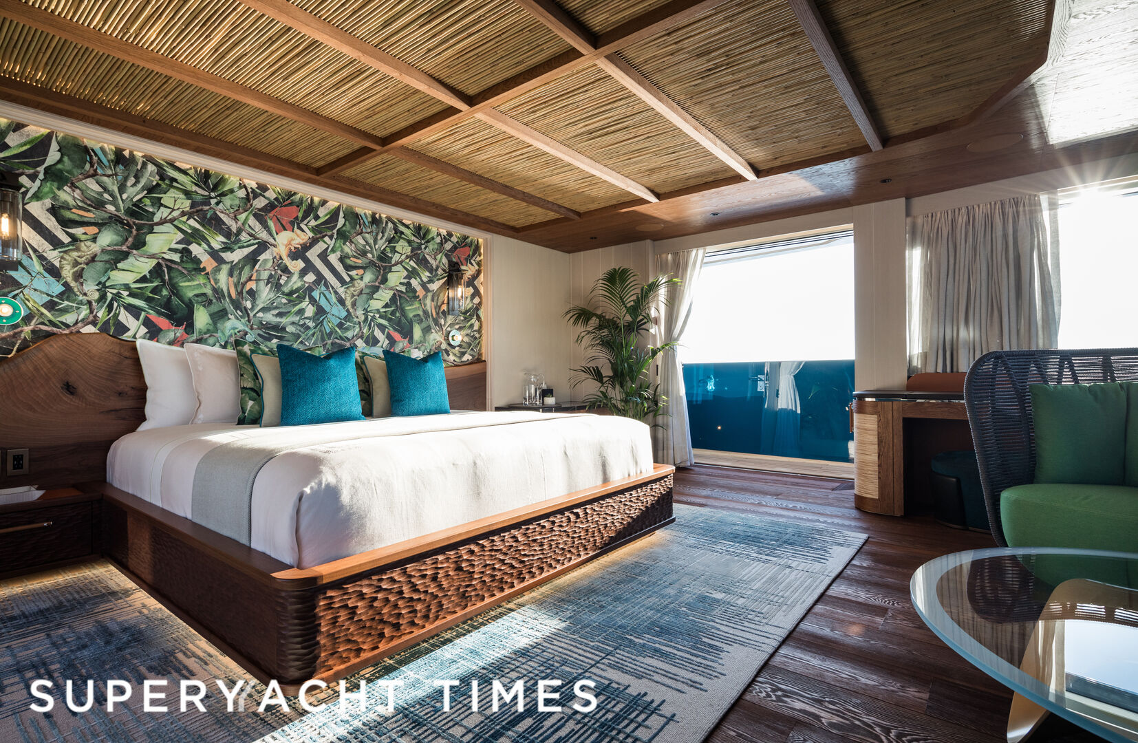 First Look: 47m Dunya superyacht King Benji delivered