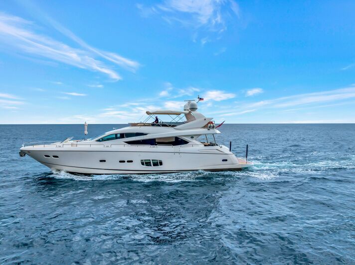 24m Sunseeker motor yacht Quattro sold
