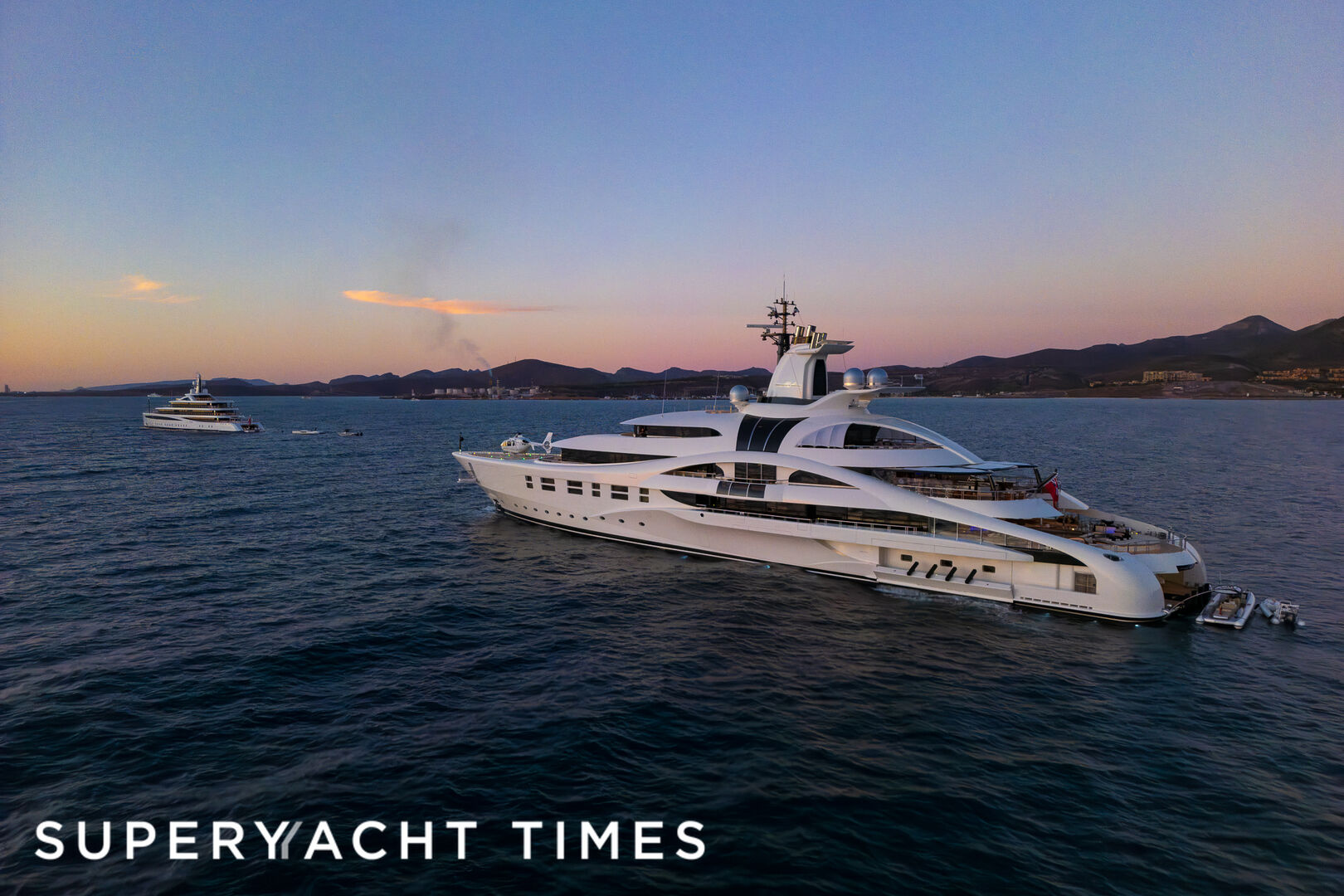 Superyachts AV and Viva in Mexico