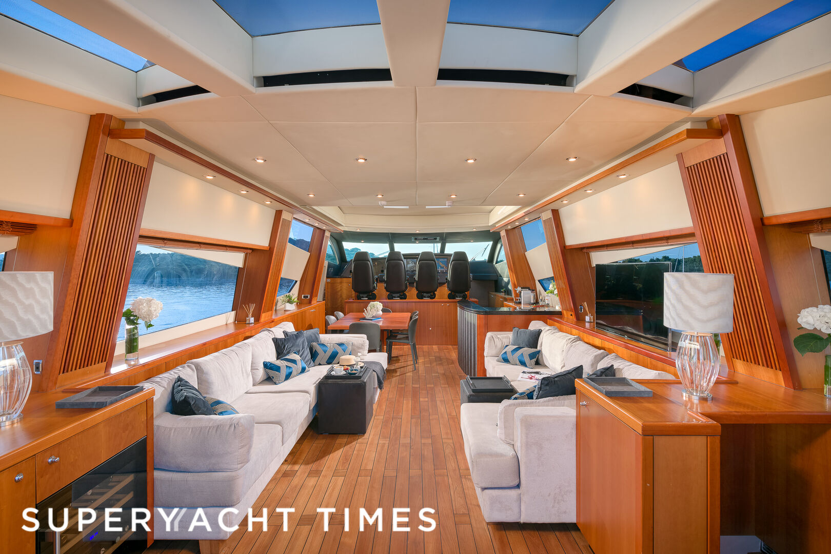 33m Sunseeker motor yacht Quantum for sale